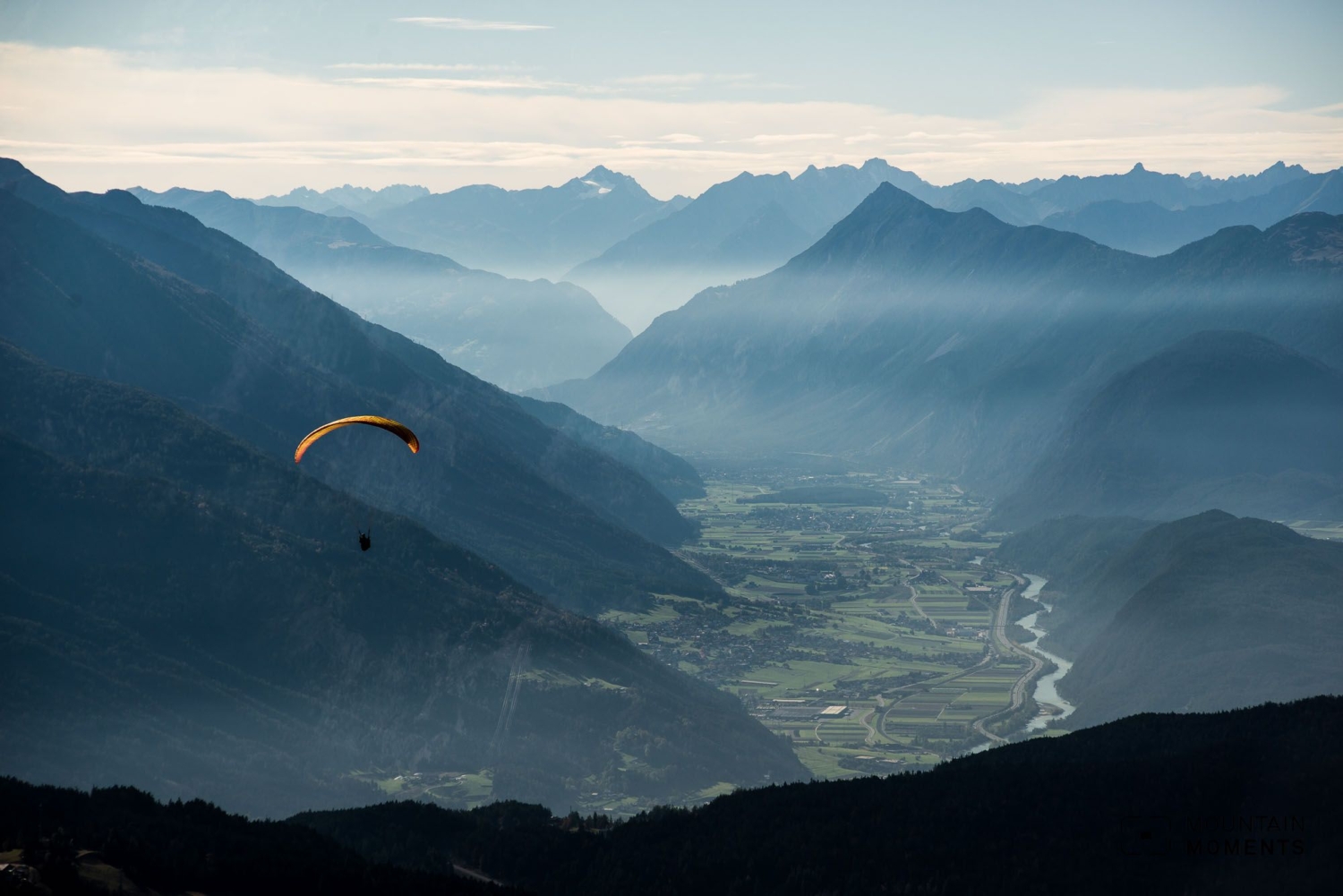 Best Paragliding Spots in Innsbruck! Float Through Mountains and Take ...